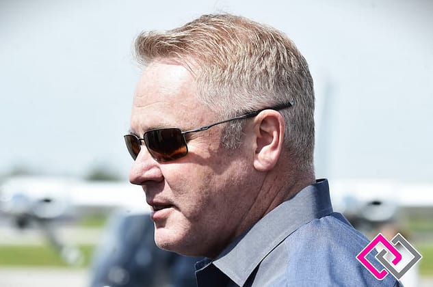 Congressman Warren Davidson military then and now | My County Link