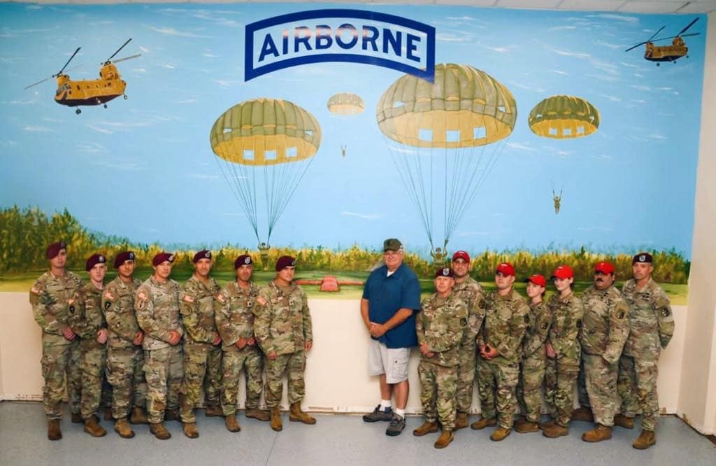 Don Mong paints large US Army Paratroopers mural | My County Link