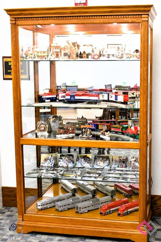Greenville Public Library displays Lee Stanley electric trains | My ...