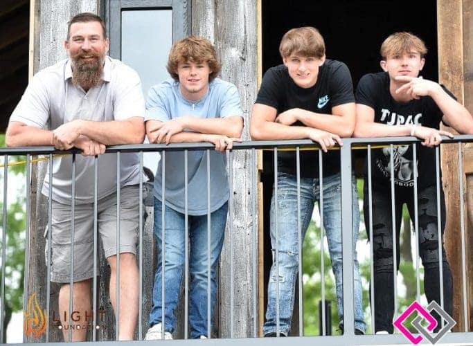 Light Foundation a Family Affair | My County Link