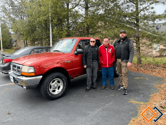 Dave Knapp employees take local under their wing | My County Link